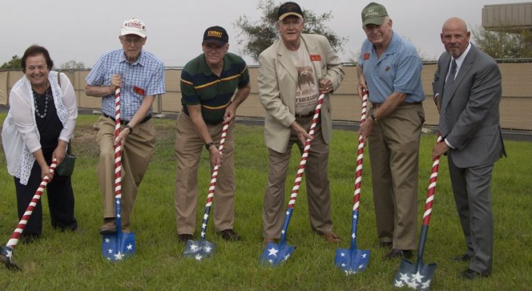 SSgt Reckless Monument – Camp Pendleton Historical Society